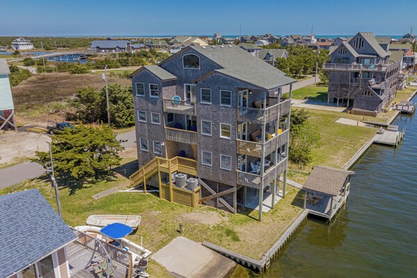 Spacious, Newly Remodeled, Canal Front Home Located In Avon, Nc. - Outer Banks, NC