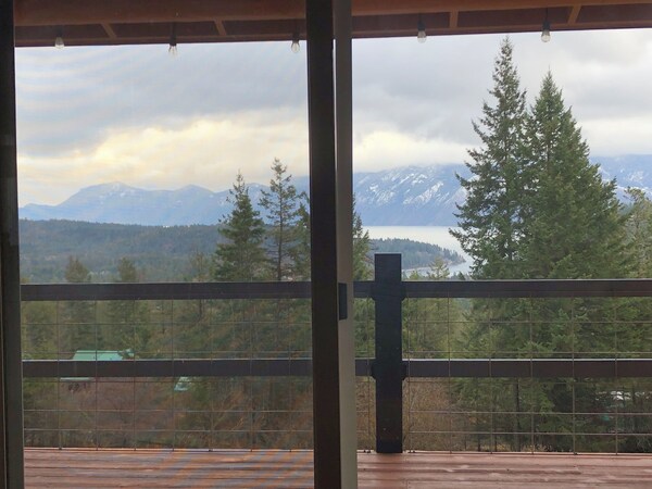 Cabin In The Woods, With Lake View And Hot Tub - Shepherd Lake, ID