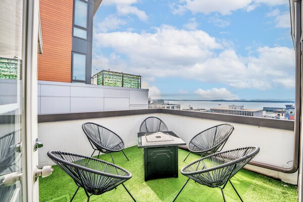 Privatepatio + Freeparking+ Stunningsunset +Bayview + Climatepledgearena +Cruise - Pike Place Market - Seattle