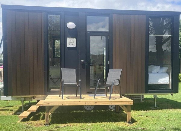 Petama By Tiny Away S - Marburg, Australia