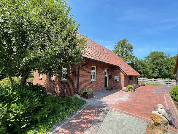 Ferienwohnung 'Uhlenhoff Boyken' Mit Privatterrasse, Gemeinschaftsgarten Und Wi-fi - Apen