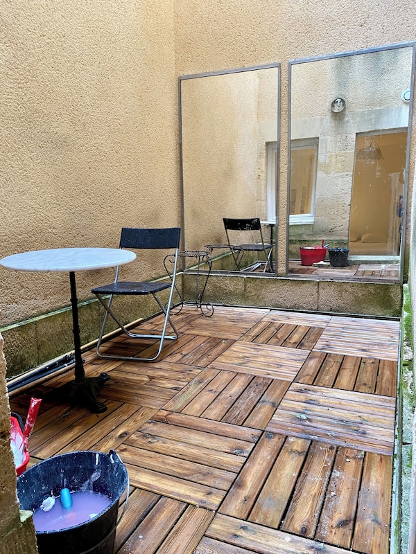 At The Foot Of The Grosse Cloche Superb Apartment With Character - Bordeaux