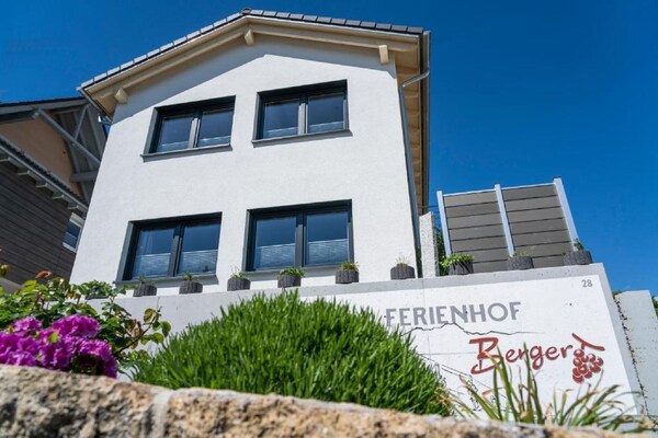 Room '104' With Shared Garden, Wi-fi And Air Conditioning - Meersburg