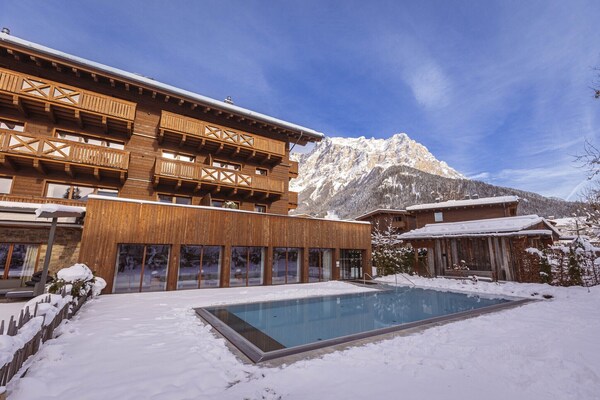 Amplio Apartamento Con Piscina Compartida. - Garmisch-Partenkirchen