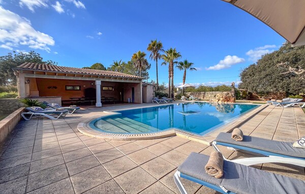 Stunning Home In Algaida - Majorca