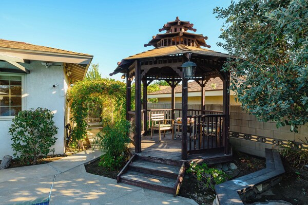 Luxury Estate With Sparkling Pool & Elegant Amenities - La Verne, CA
