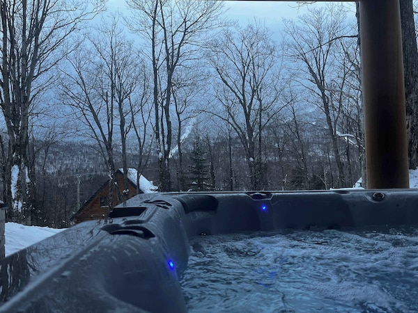 Domaine Du Massif | Ski Chalet | Moutain And Spa - Quebec