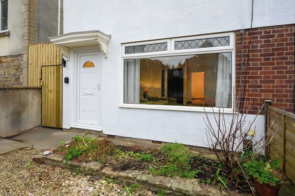 Little Coto: Bristol Home By Staystaycations - Bristol
