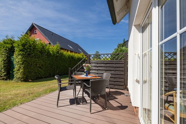 Ruhig Gelegenes, Komfortabel Eingerichtetes Ferienhaus In Baabe - Sellin