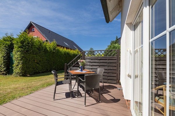 Ruhig Gelegenes, Komfortabel Eingerichtetes Ferienhaus In Baabe - Sellin