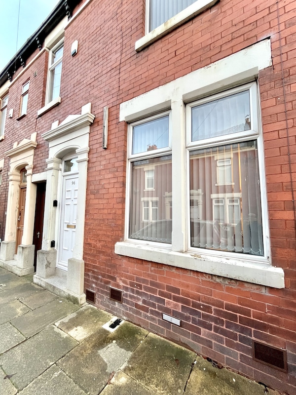 Ideal 4 Bed Stay-away-home In Preston - Preston