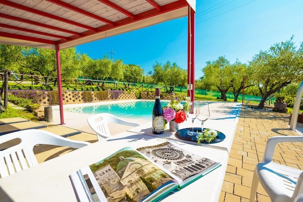La Casa Del Sole - Zwei Schlafzimmer Villa, Schläft 6 - Castiglione del Lago