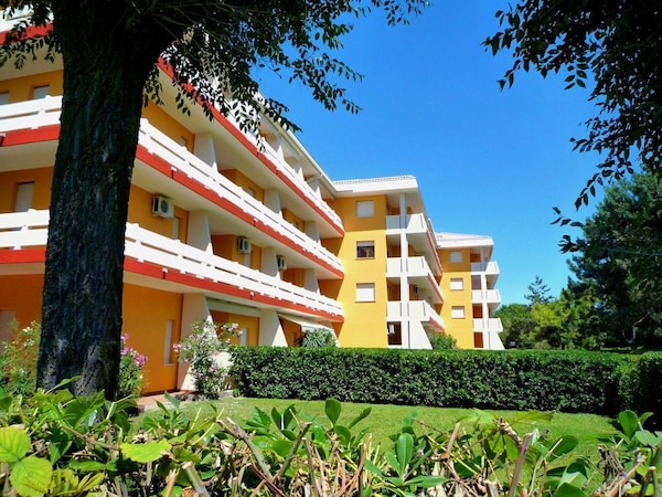 Residence Carina Three-room Apartment Elegance Front For 6 Persons - Lignano Pineta