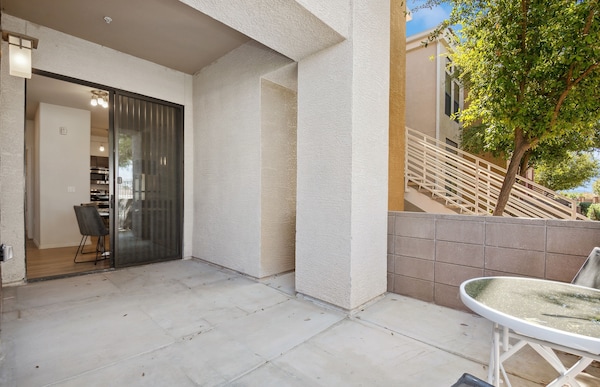 Pure Suites Gilbert Pool, Gym, Spa, Volleyball - Queen Creek, AZ