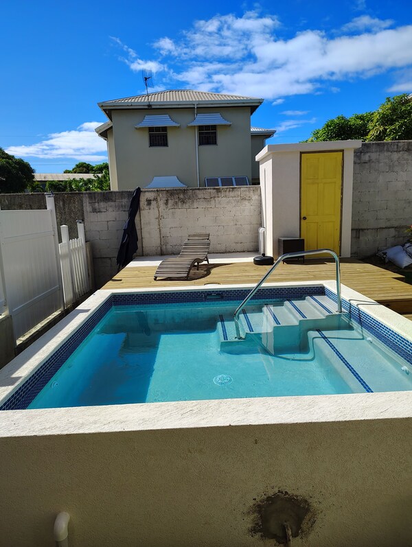 Charming 2-bedroom Townhome In Marvelous St. James With Private Pool & Sun Deck - Barbados