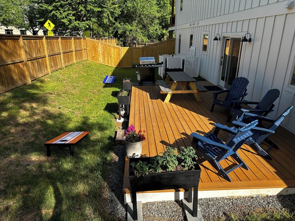 Walk To Breweries, Live Music, Restaurants, Parking, Fenced Yard. - Charlottesville, VA