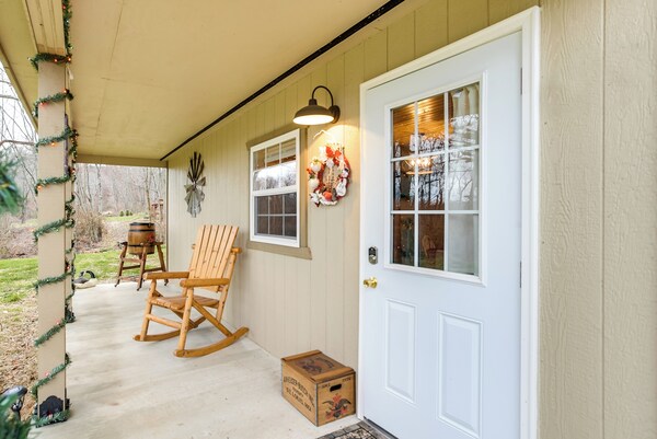 On 40 Acres: Charming Cabin In Zanesville! - Ohio