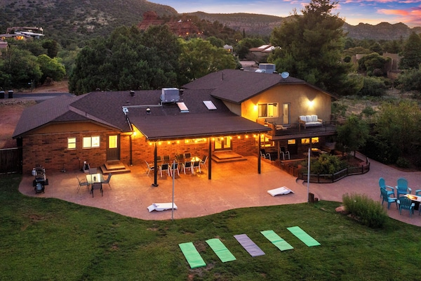 Castle Rock Views: Sedona Retreat W/ Hot Tub! - Arizona
