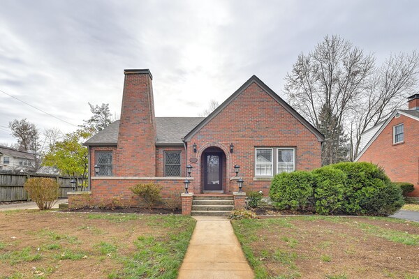 Walk To Uk Campus: Charming Home W\/ Patio! - Kentucky