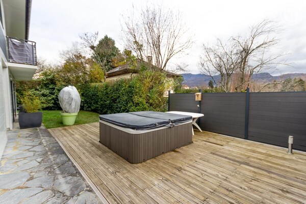 Le Chalet - Challes Les Eaux - Savoie