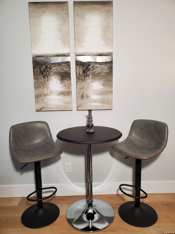 A Comfortable Private 1 Bedroom Basement Apartment For A Relaxing Stay. - Moncton