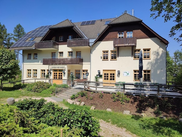 Dreibettzimmer, Bad, Wc, Bergseite - Haus Kuhberg - Schneeberg