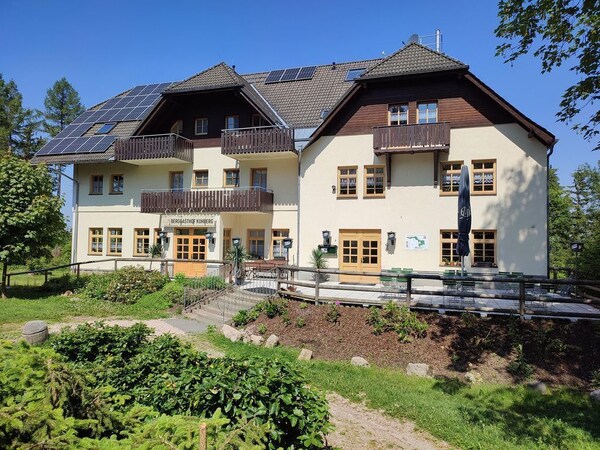 Vierbettzimmer, Bad, Wc, Bergseite - Haus Kuhberg - Schneeberg