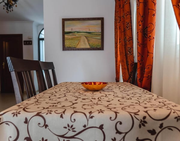 Apartamento 'Pepita Feria' Con Balcón, Wi-fi Y Aire Acondicionado - Valverde del Camino