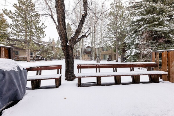 Tahoe City Condo For 8 Hottub For Hoa Close To Ski - Tahoe City, CA