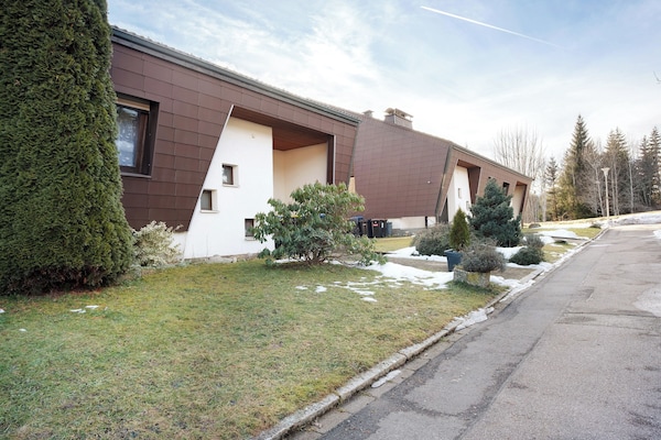 Appartement Harmonie Avec Nouvelle Cuisine, Sauna Privé, Four à Bois Et Balcon Sans Vis-à-vis - Titisee-Neustadt