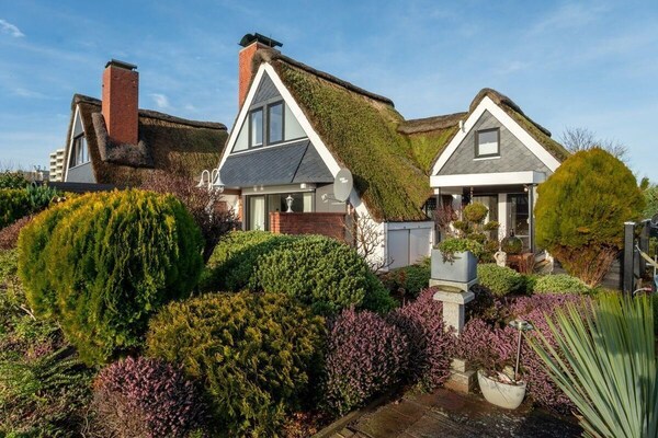 "Am Hohen Ufer", Reetdach-haus "Happy Haus" - Großenbrode
