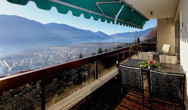 Corner Apartment On The 2nd Floor For 1-5 Persons. - Maggia