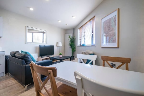 The Manhattan -1bd City Ap (Gold Short Term Stays) - Belfast