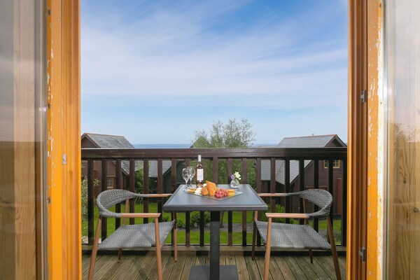 Trevaunance, Pet Friendly, Country Holiday Cottage In Portreath - Troon