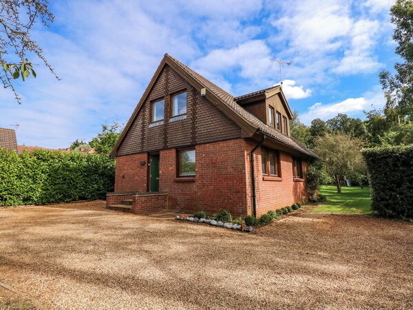 Ringstead Lodge, Family Friendly, With Open Fire In Heacham - Old Hunstanton