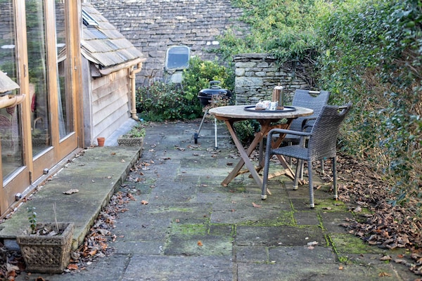 Cosy And Well-presented Apartment - The Sycamore - Gloucestershire