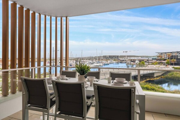 Sailview Escape A Tranquil Marina Hideaway - Shellharbour