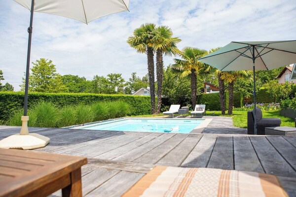 Villa En Bord De Lac, Avec Piscine Privée Et Ponton - Douvaine