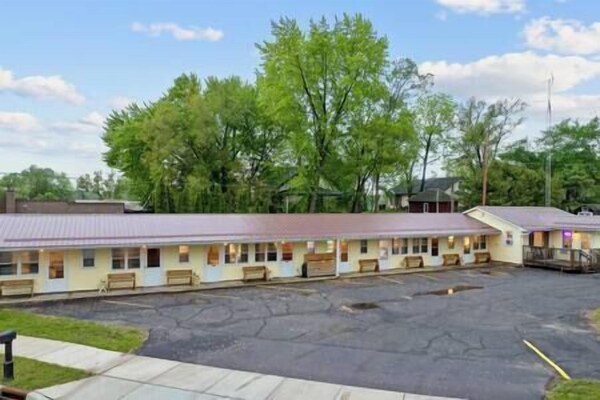 Room 5, Kozy Rest Motel - Wisconsin