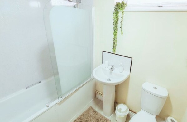 White Jasmine In Stroud - Stroud