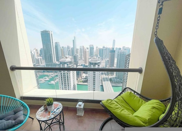 2br In Jbr, Beach 3min, Top View - Dubai