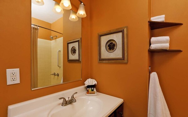 Come Stay With Us, You'll See Why We Are Ranked #1 Lodging In Kalamazoo, Mi. - Kalamazoo, MI