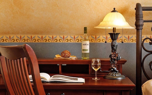 Come Stay With Us, You'll See Why We Are Ranked #1 Lodging In Kalamazoo, Mi. - Kalamazoo, MI