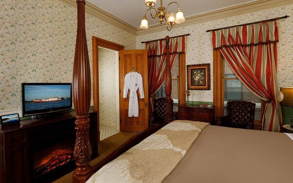 Come Stay With Us, You'll See Why We Are Ranked #1 Lodging In Kalamazoo, Mi. - Kalamazoo, MI