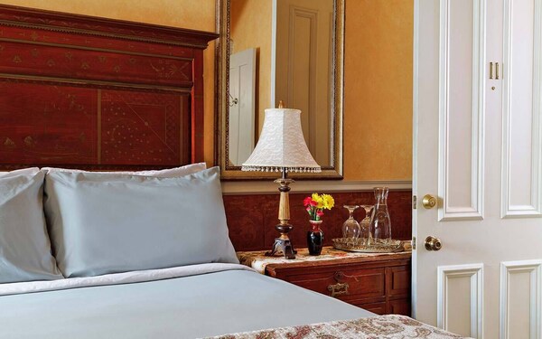 Stay With Us And You'll See Why We Are Ranked #1 Lodging In Kalamazoo, Mi. - Kalamazoo, MI