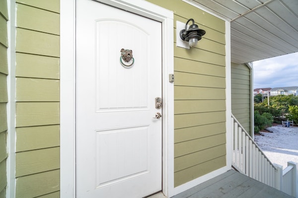 Charming 5-bedroom Oceanfront Duplex With Wonderful Views - Emerald Isle, NC