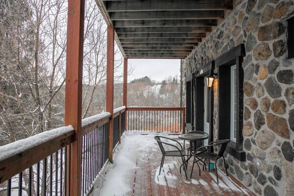 Hôtel à La Maison - Le Lion D'or #105 - Orford, QC