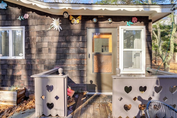 Mtn Views + On-site Hiking Trails: Catskills Cabin - Catskill, NY