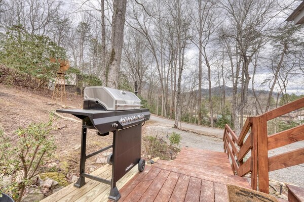 Cozy Cottage On Quiet Country Road Minutes To Lake Chatuge ... Bring Your Boat! - Hiawassee, GA