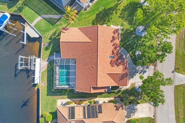 Punta Gorda 3-bedroom Canalfront Pool Home With Dock - Punta Gorda, FL